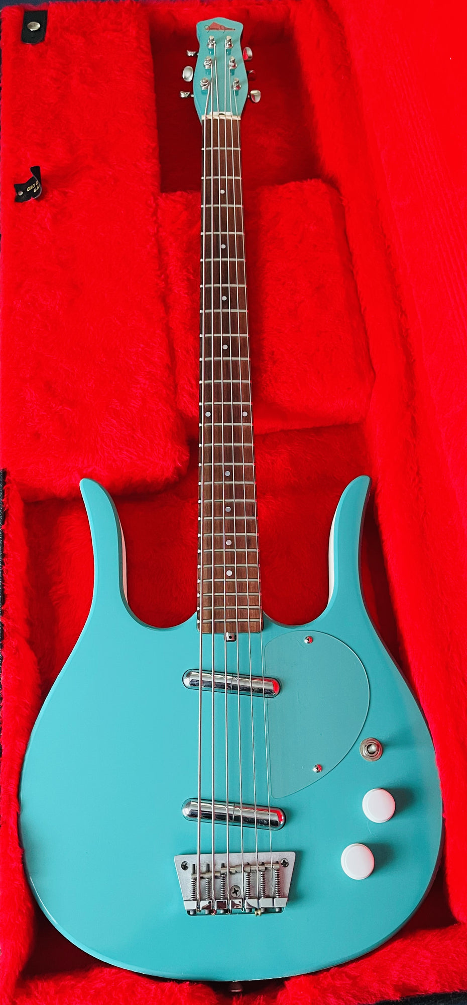 Guitars – 30th Street Guitars